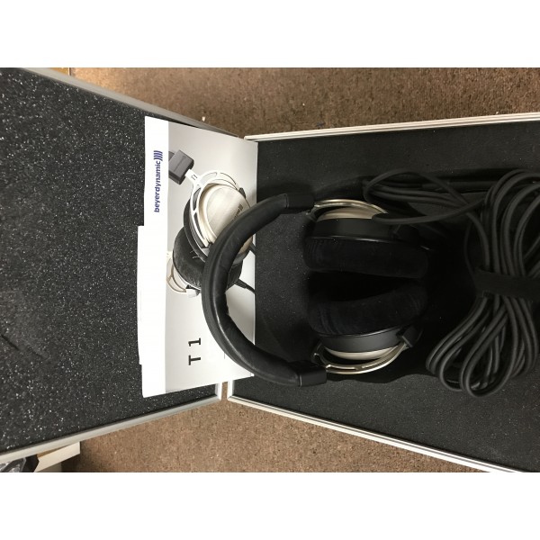 Beyer Dynamic T 1 Audiophile headphones