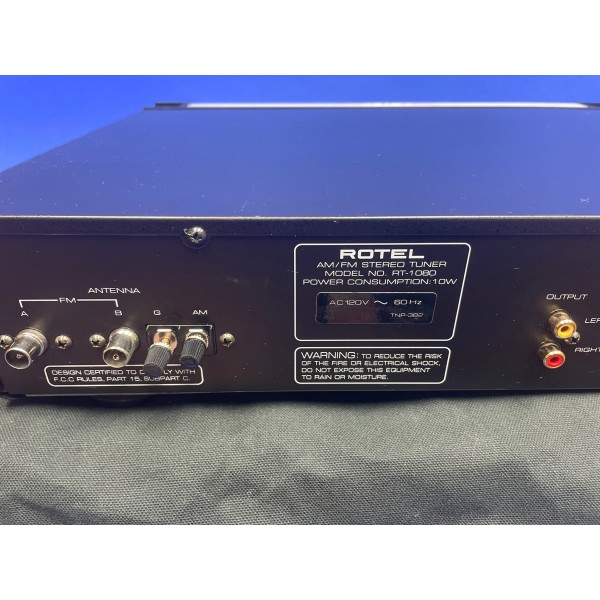 Rotel RT-1080 Stereo FM/AM Tuner - Tuners