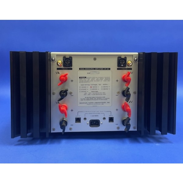 Mark Levinson 331 - solid state - Power Amplifiers